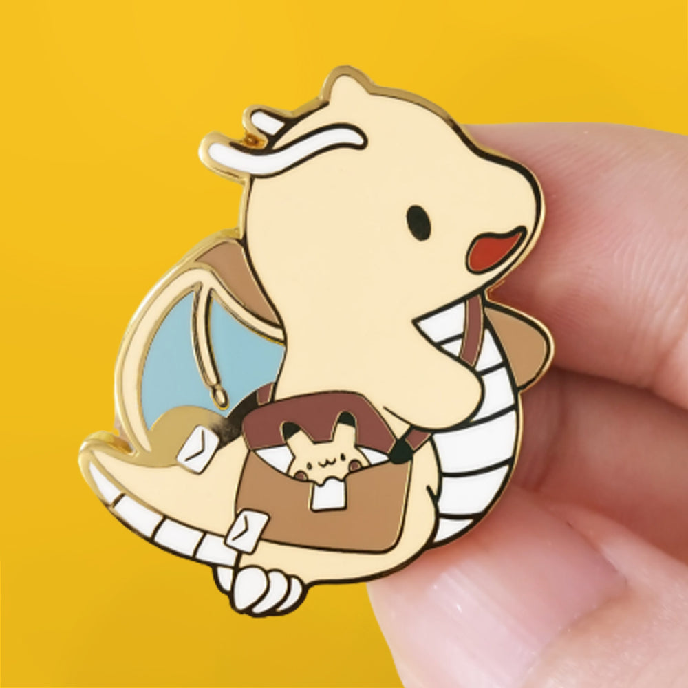 Pin's Kawaii Petit Dragon Postier Pin's Mignon – Pin's Shop